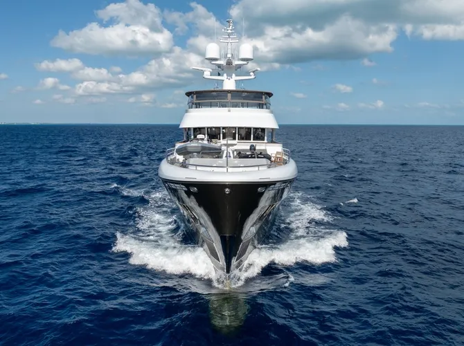 CARYALI yacht for sale (Alloy Yachts, 41.2m, 2013)